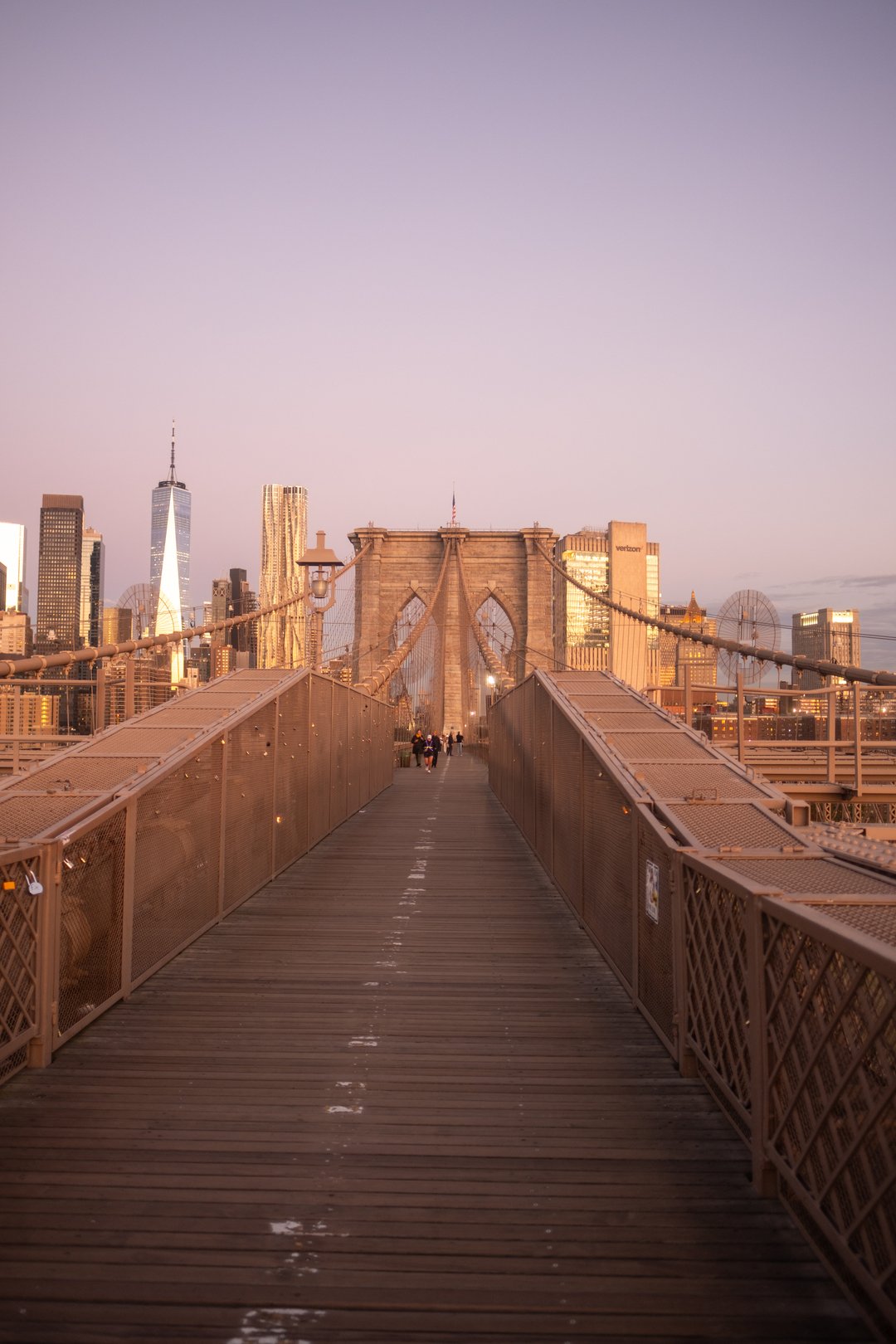 Brooklyn Bridge :: Duncan Mackenzie
